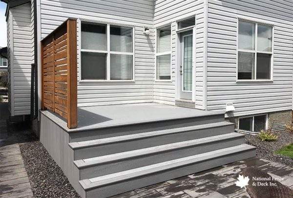 Timbertech Silver Maple and Sea Salt Deck | TimberTech Pro Installers